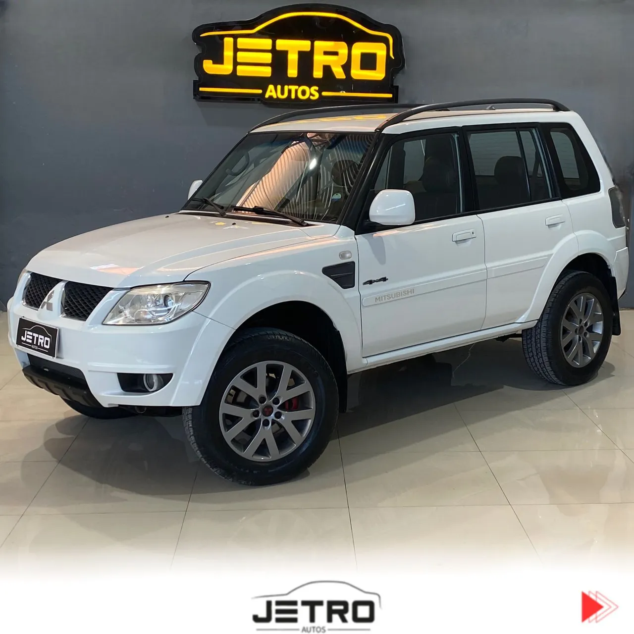MITSUBISHI PAJERO TR4 2.0/ 2.0 FLEX 16V 4X4 AUT. Usados e Novos