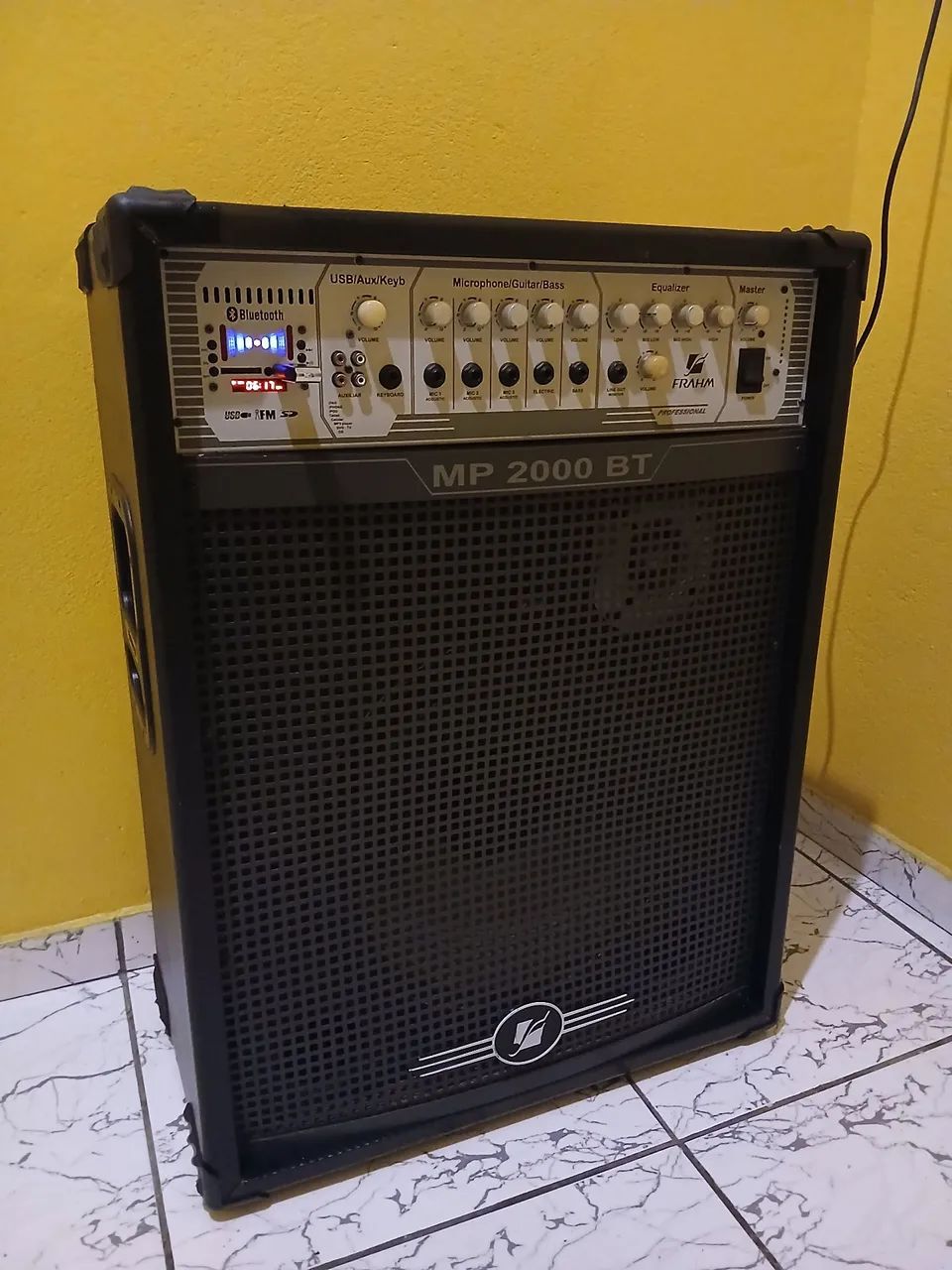 CAIXA AMPLIFICADA FRAHM BT 2.000 DE POTÊNCIA, NOVA, BLUETOOTH, USB ...