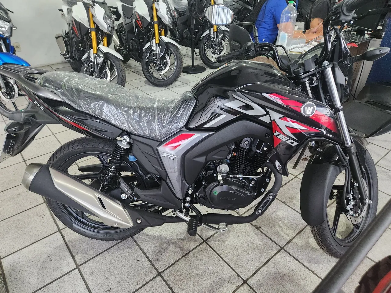 Motos HAOJUE DK 160 no Brasil