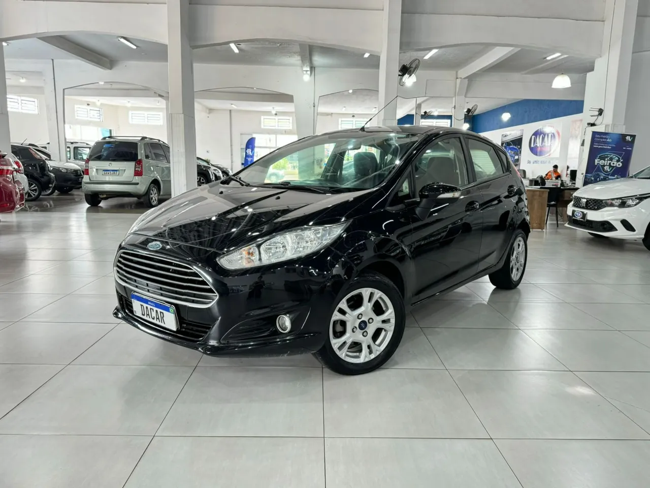 FORD FIESTA SEDAN TITANIUM 1.6 POWERSHIFT Usados e Novos