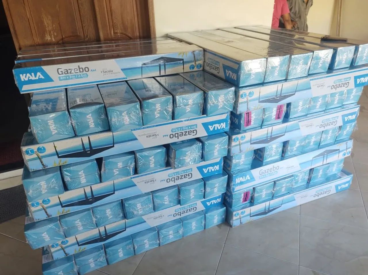 Tenda BASE REFORÇADA 3mt x 3mt - Bancos e Cadeiras - Castanheira, Belém ...