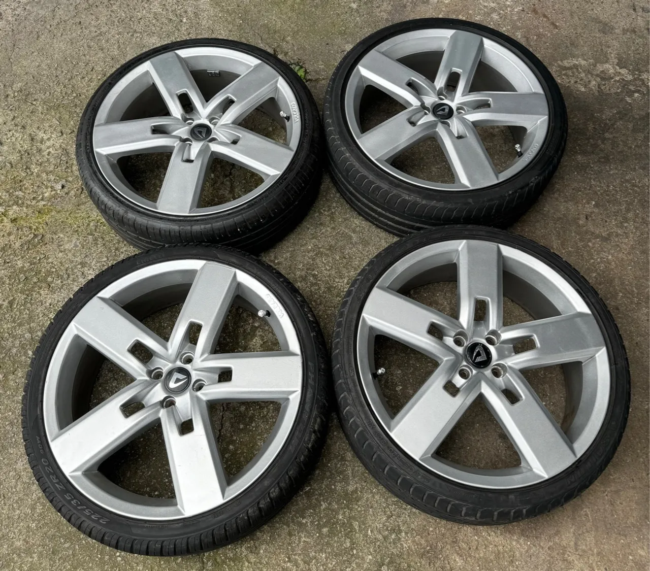 "rodas volcano aro 20" no Brasil