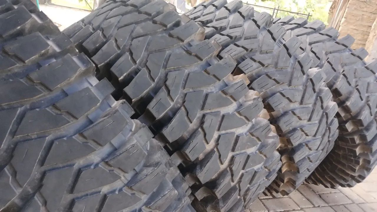 Pneus 4x4 Off-Road - Usados - Carros, vans e utilitários - Morungava, Gravataí 1381498731 | OLX