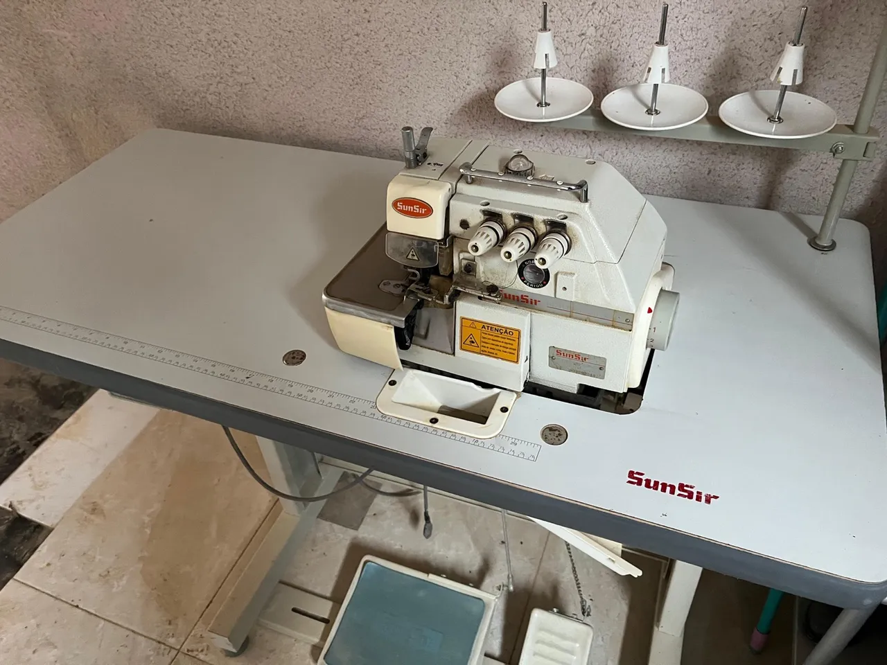"maquina overlock industrial singer" - Máquinas para produção ...