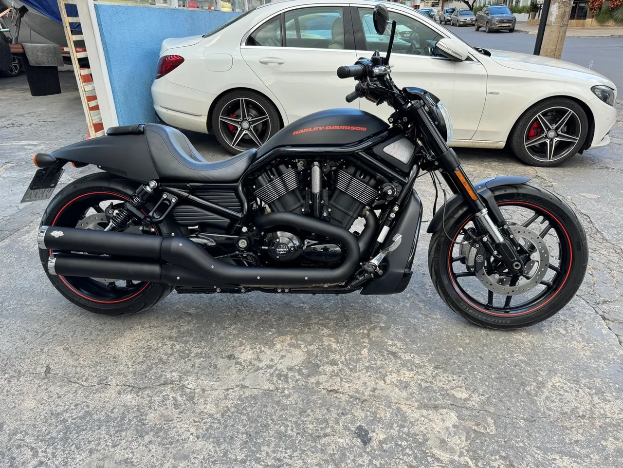Motos HARLEY-DAVIDSON V-ROD no Brasil