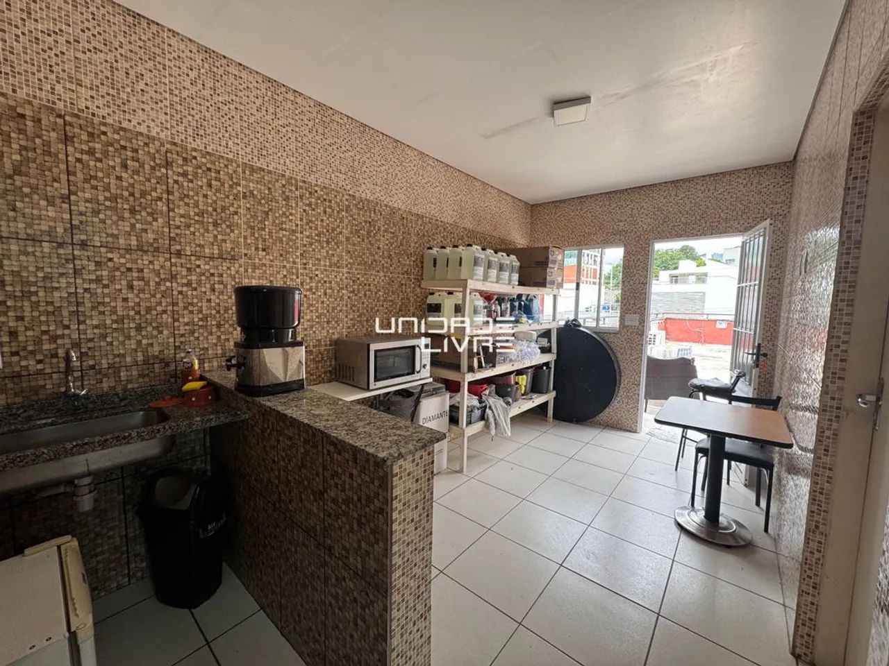 Ponto comercial no Parque Monte Líbano, 382m², rooftop e 3 pavimentos ...