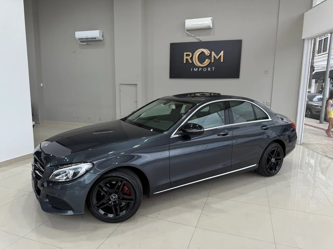 Mercedes-Benz C-200 2016 Usados e Novos