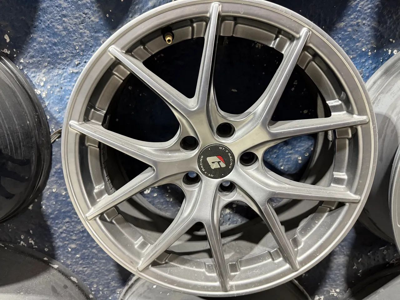 Rodas Aro 17 GT Racing Prata 5/105 Gm cruze - Carros, vans e ...