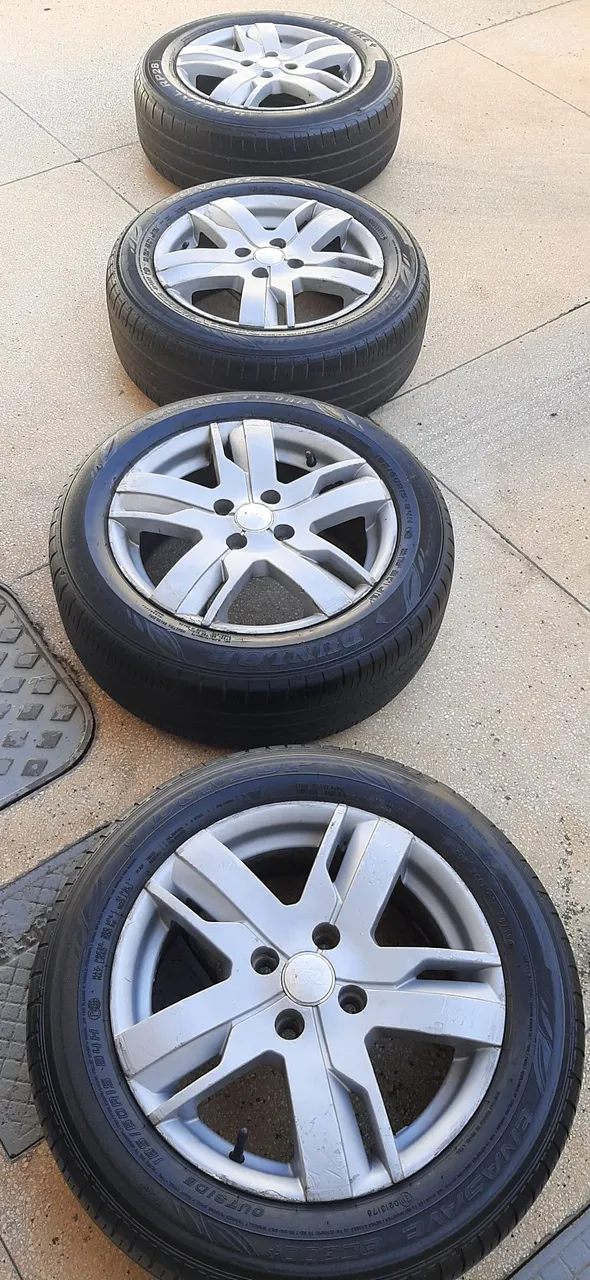 "rodas de carro" - Peças para carros, vans e utilitários no Brasil