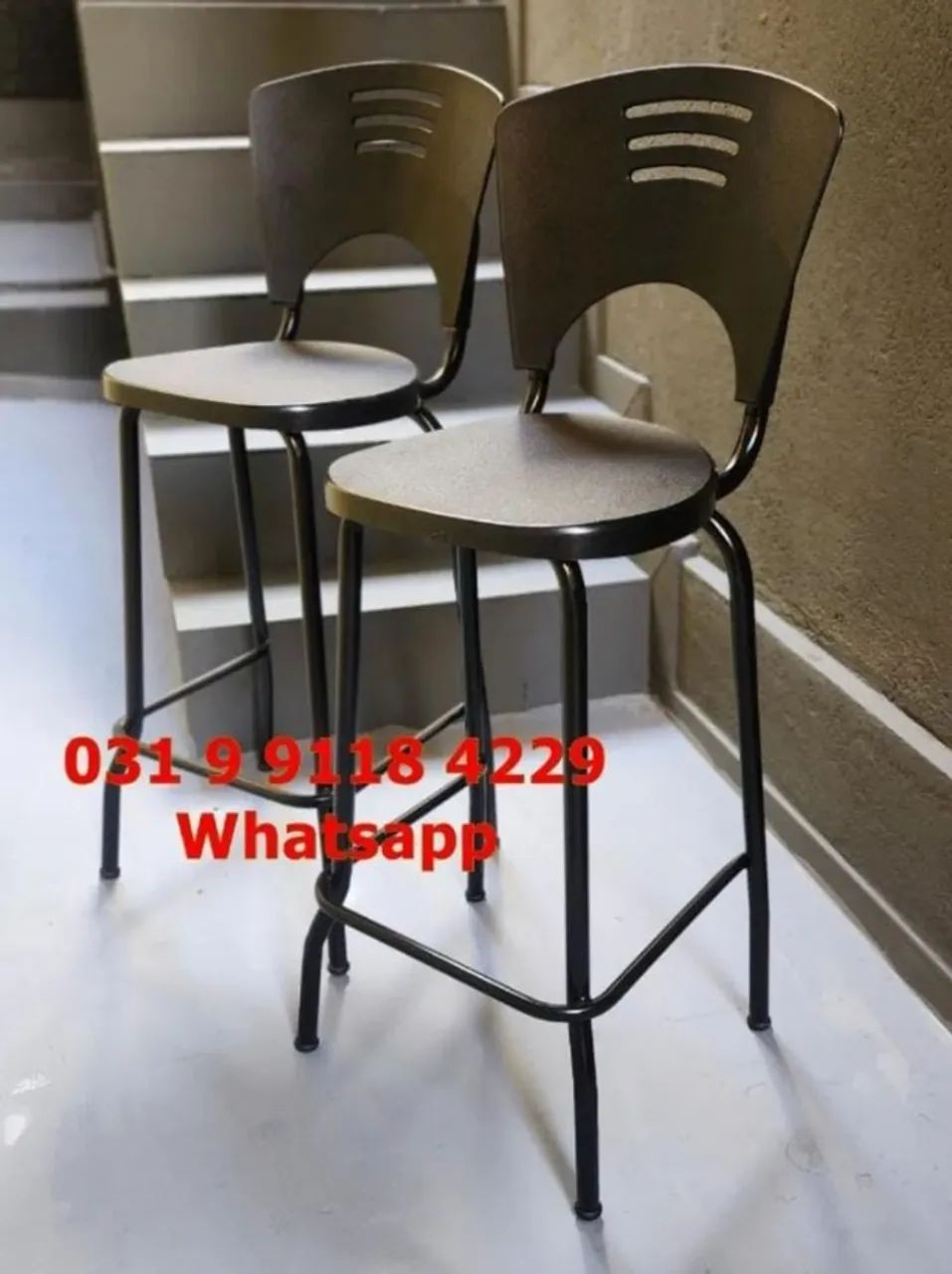 Banquetas altas novas Cor Preta Frete grátis para BH - Bancos e ...