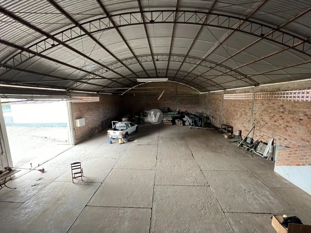 Pavilhão para locação no Bairro Parque Pinheiro! - Comércio e indústria ...