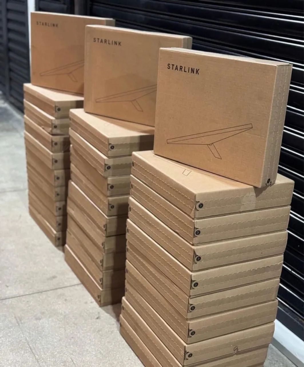 Antena Starlink - Conectividade em Qualquer Lugar - Conectividade e ...