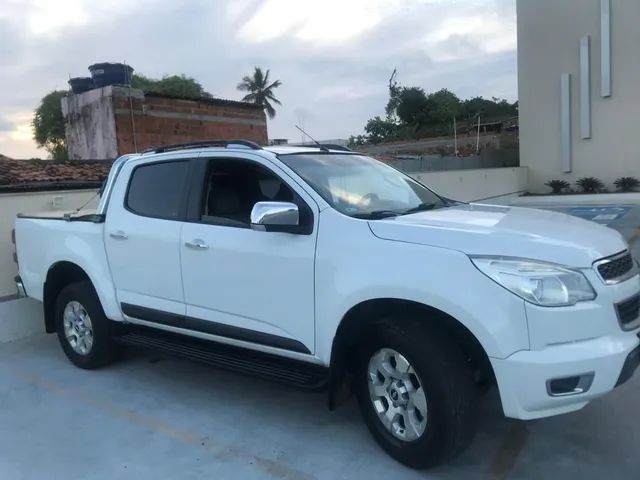 Carros pick-ups Usados e Novos à venda