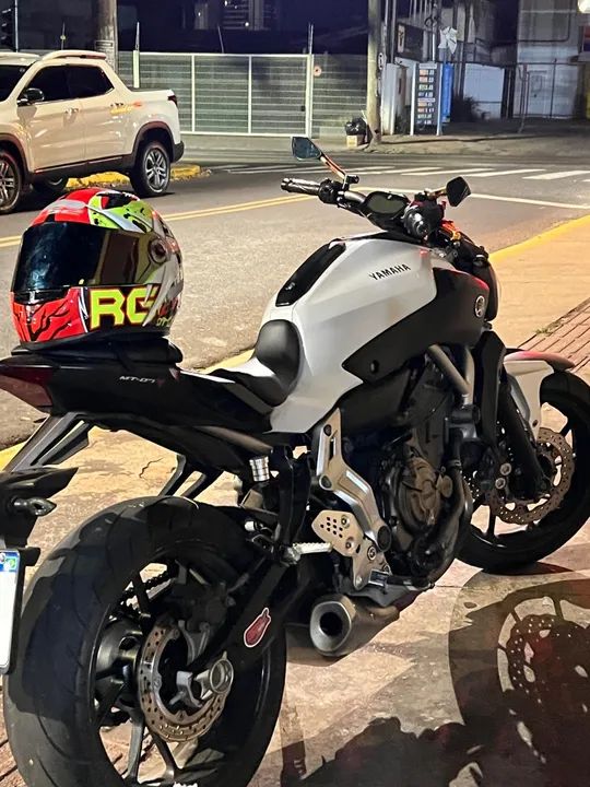 Motos YAMAHA MT-07/MT-07 2016 no Brasil