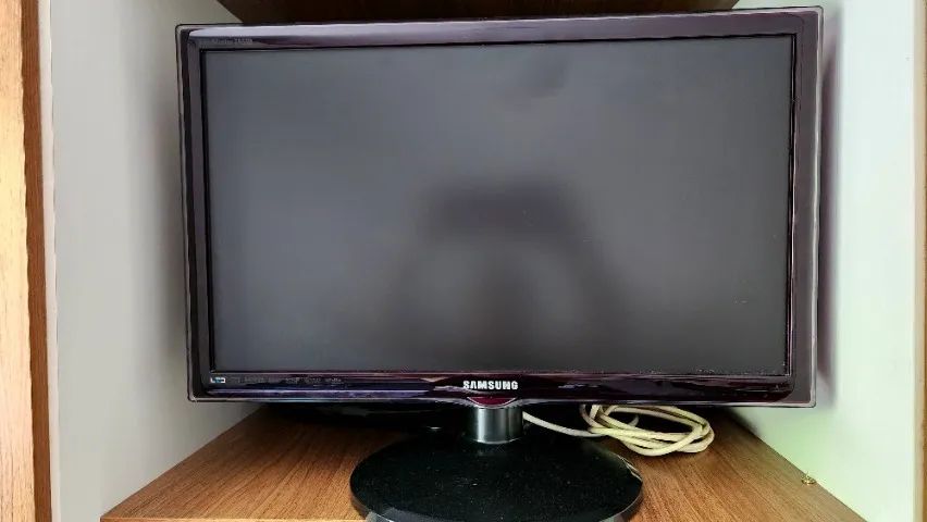 TV Monitor LCD Samsung 24 pol modelo T24A350 - Monitores - Saco dos ...