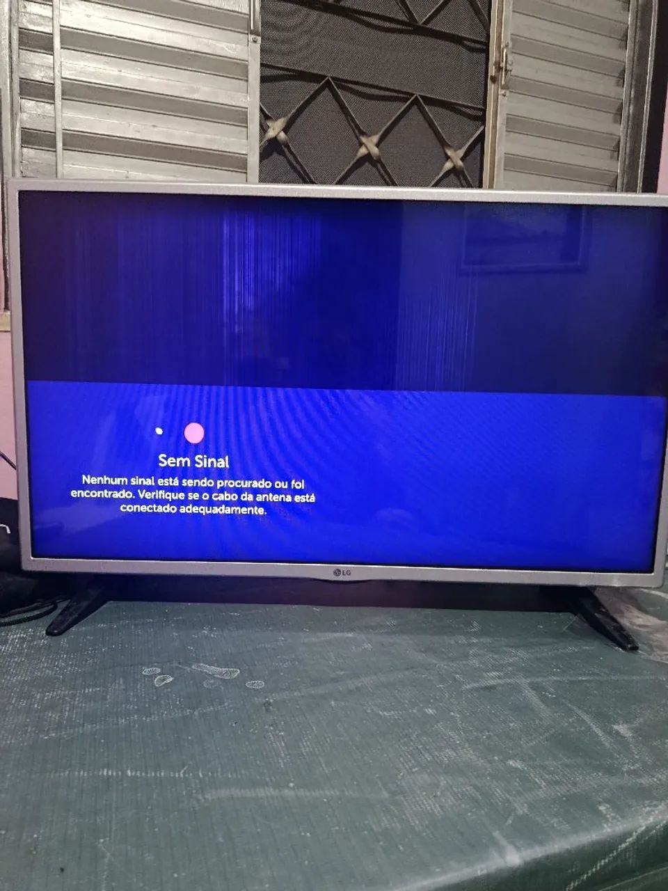 Smart tv LG 32 polegadas com defeito na tela! - TVs - Santa Bárbara do Pará 1409395343 | OLX