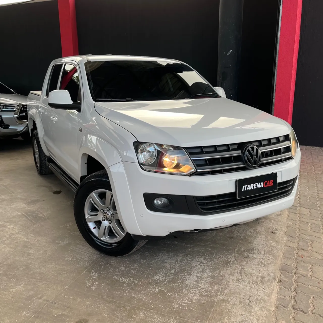 VOLKSWAGEN AMAROK 2015 Usados e Novos