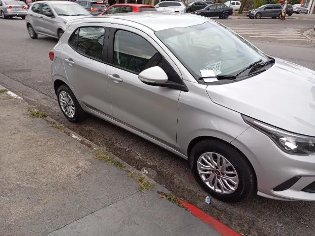 "fiat argo prata" no Brasil