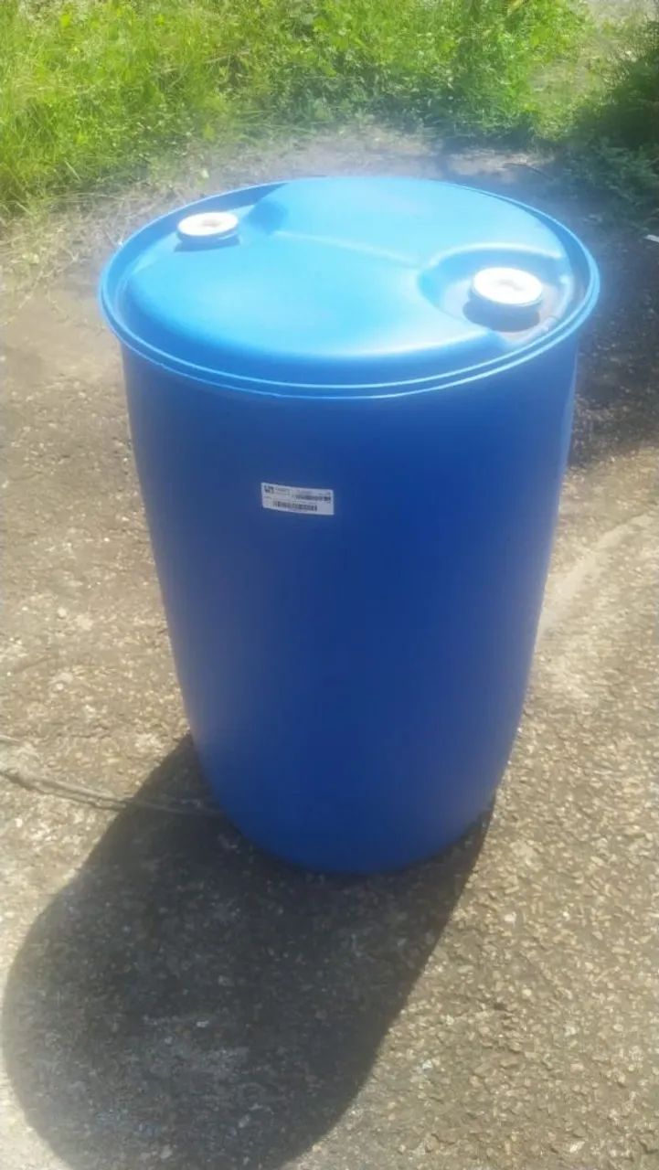 Tambor de plástico azul 200L - Fundação e Estrutura - Residencial ...