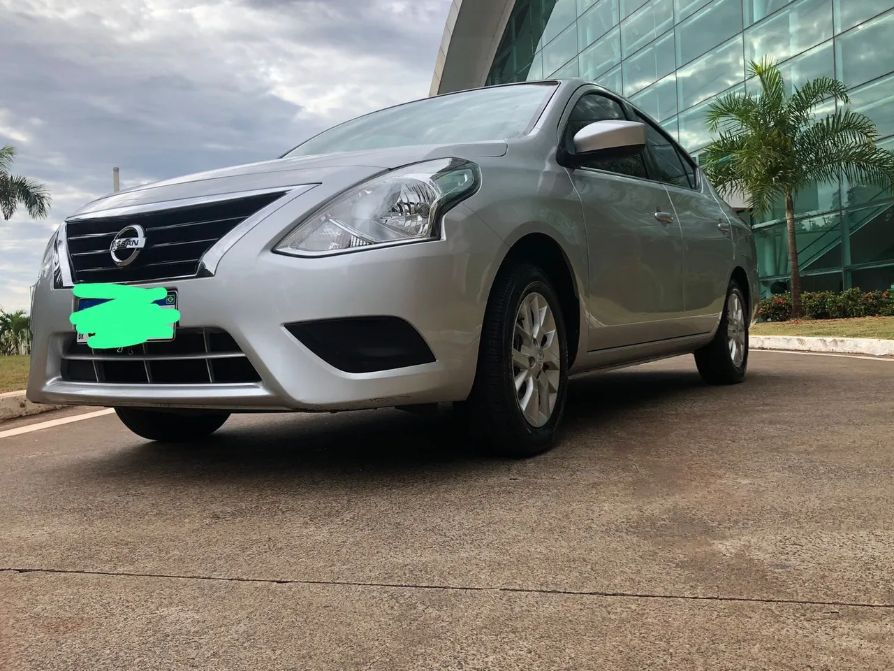 "nissan versa 2015" - Carros Usados e Novos à venda