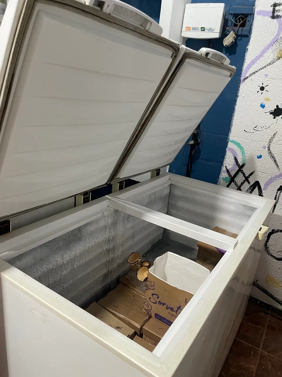 Freezer Horizontal Electrolux Cycle Defrost 385L Duas Portas (H400 ...