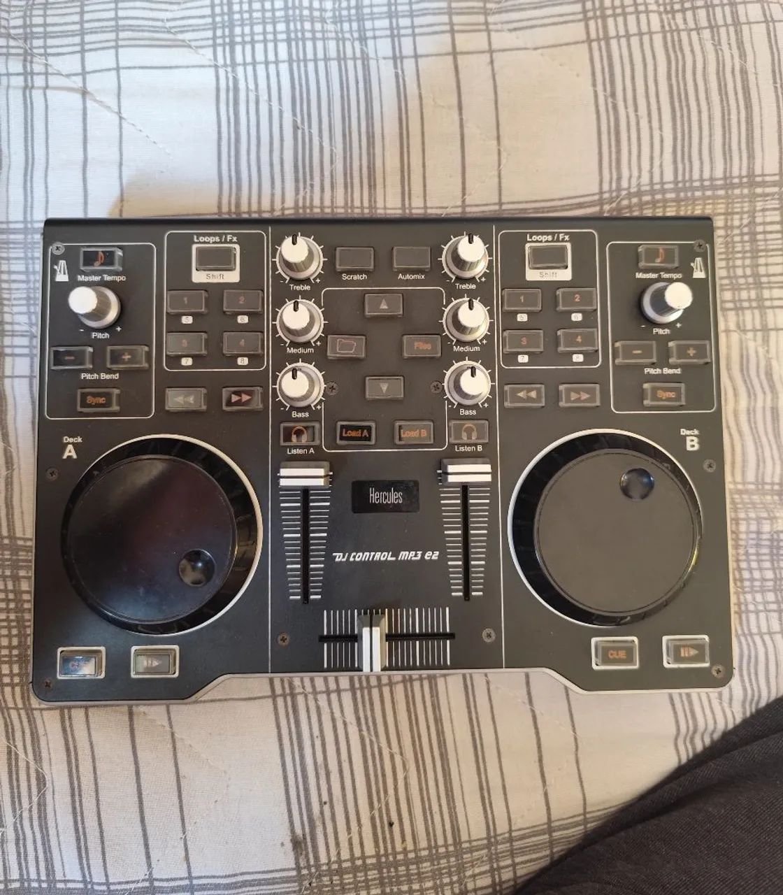 Controladora para DJ Hercules DJ Control Mp3 e2 - Instrumentos musicais ...