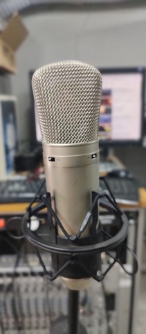 Microfone Condensador Para Estúdio Behringer B2 Pró 100% ...