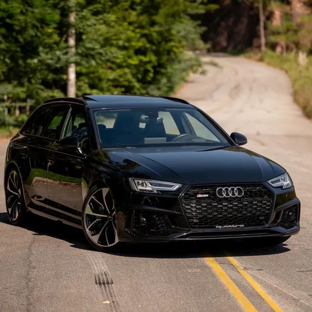 AUDI RS4 Usados e Novos
