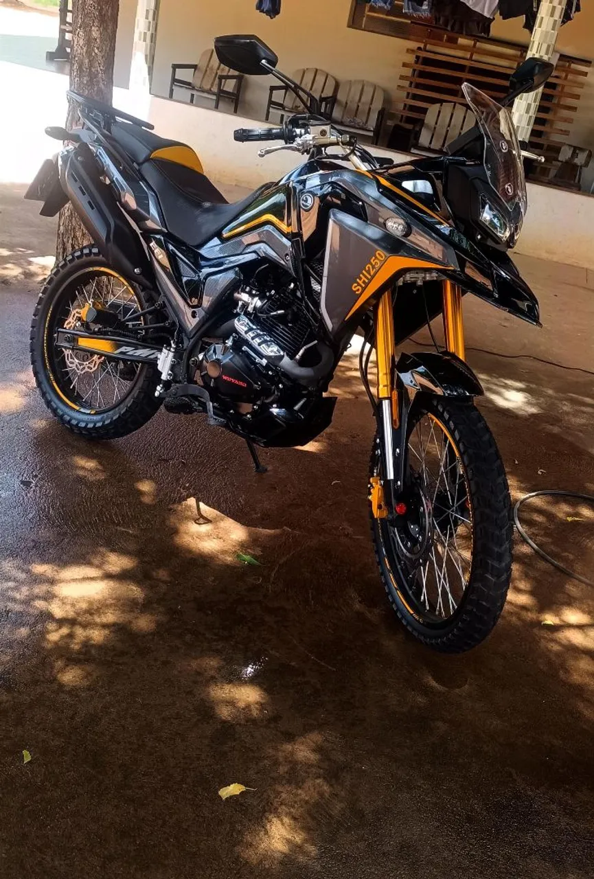 Motos Shineray SHI 250 no Brasil