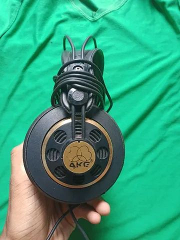 AKG no Brasil