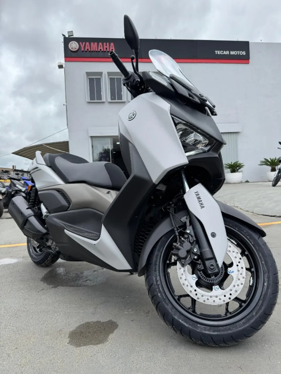Motos YAMAHA XMAX 2025 no Brasil