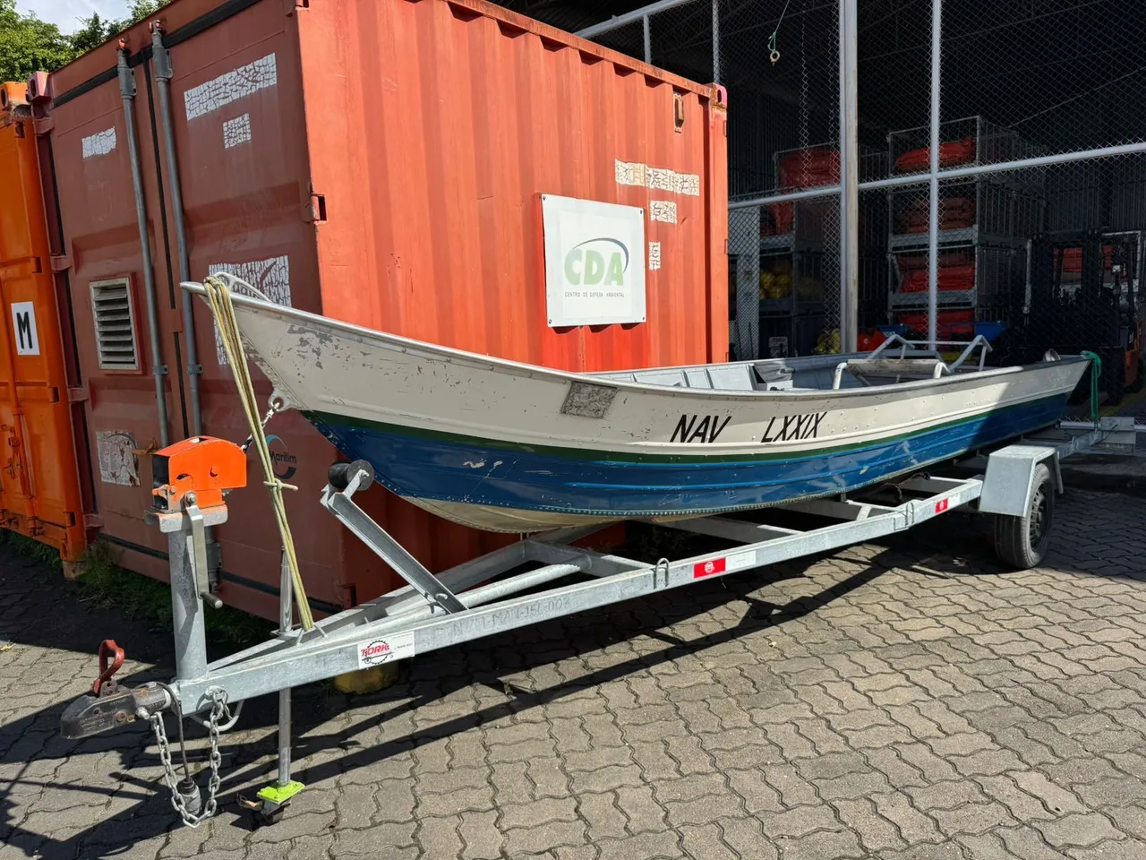 "bote com motor" - Barcos e aeronaves no Brasil