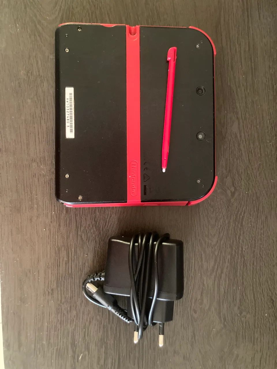 Nintendo 2ds em bom estado para retirada de peças ou conserto ...