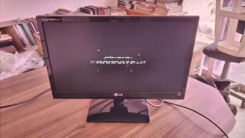 Monitor LG Flatron E2041S (20 polegadas) - Monitores - Fátima, Niterói 1365107618 | OLX