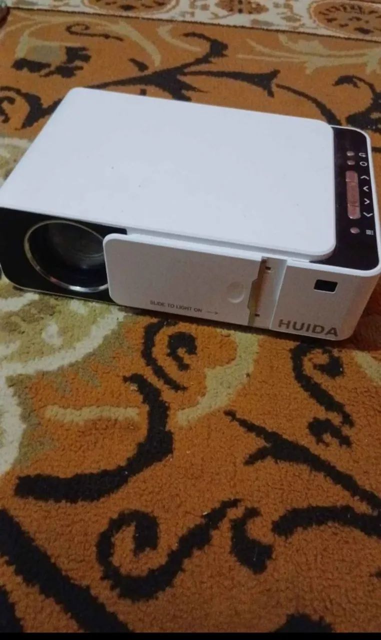 Vende se projetor t5 suporta de 30 a 160 polegadas. - Projetores e ...