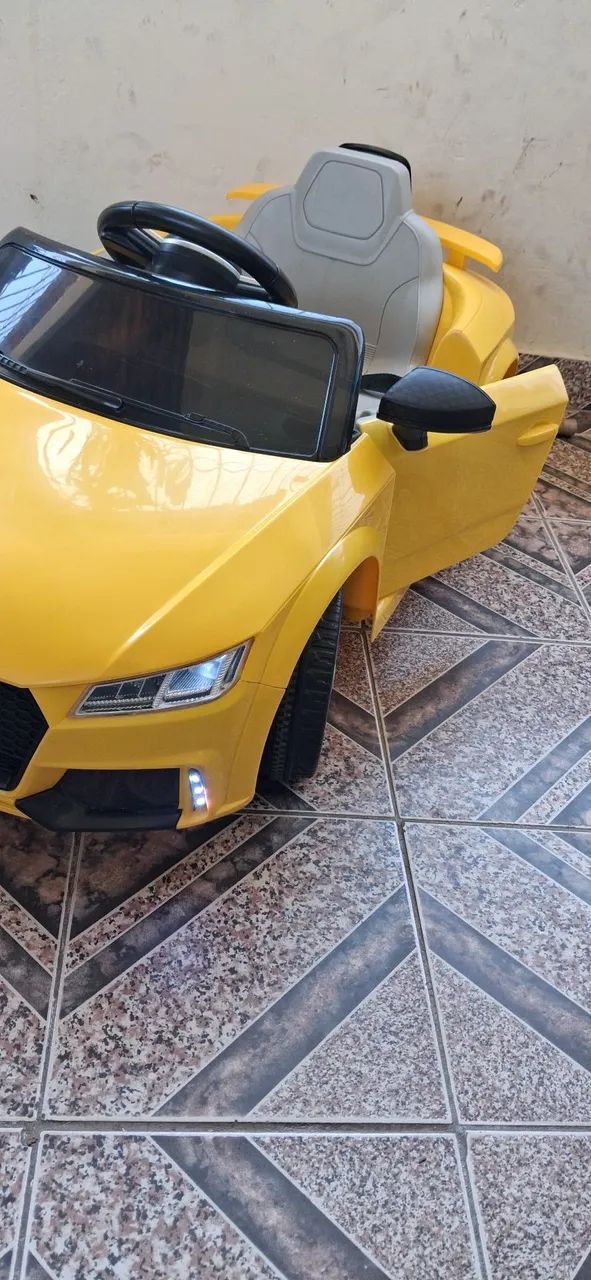 CARRINHO ELÉTRICO INFANTIL ÁUDIO TTRS - Brinquedos e Jogos - Maria ...