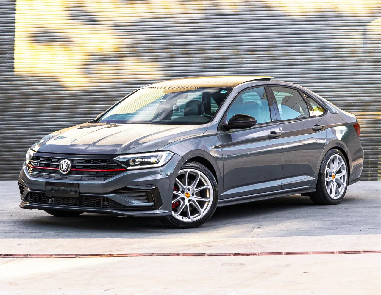 VOLKSWAGEN JETTA GLI 350 TSI 2.0 16V 4P AUT. Usados e Novos