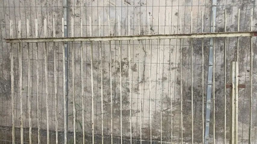 Grades de ferro para muro/cerca com 5,5 x 1,5mts R$ 350,00 - Segurança ...