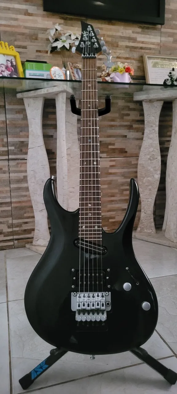 "guitarra tagima zero" - Instrumentos musicais no Brasil