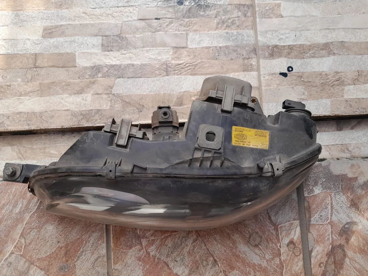 Par de farol marea ou brava - Peças para carros, vans e utilitários ...