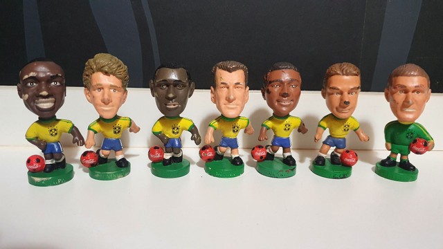 "mini craques" no Brasil
