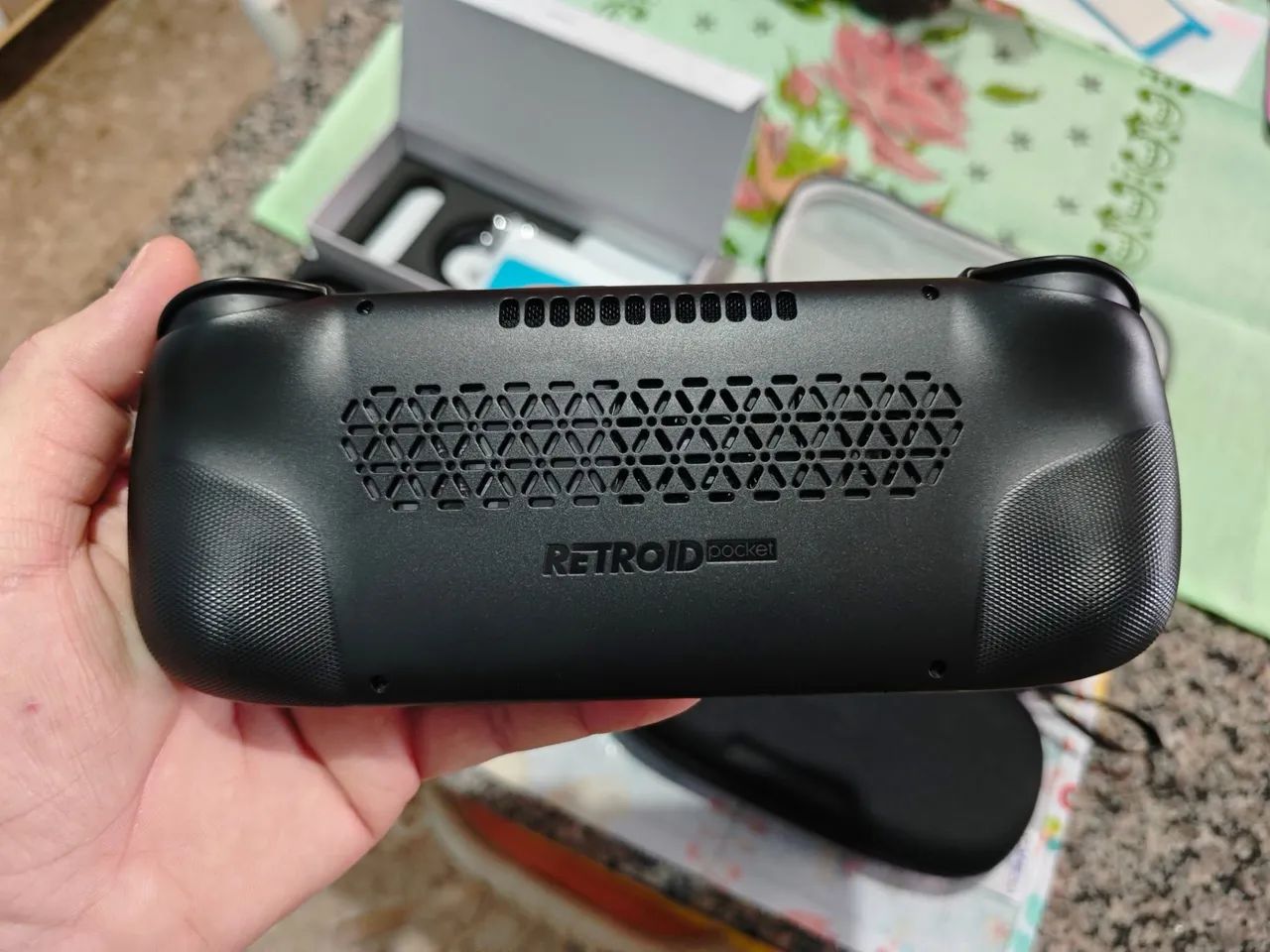 Retroid Pocket 5 + Cartão Sd 512Gb (leia o anúncio) - Consoles de Vídeo ...