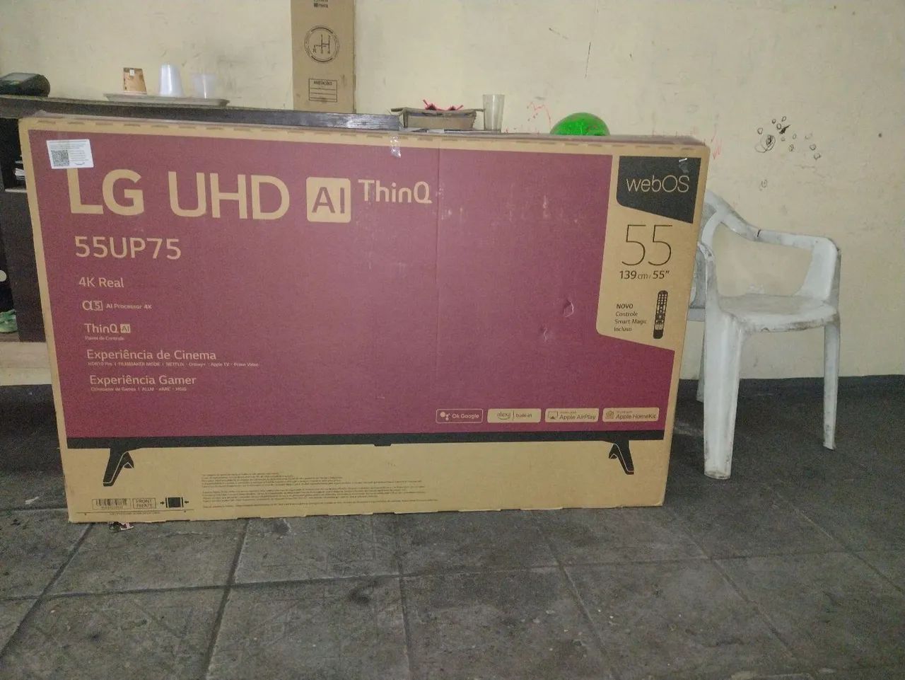 "tv de caixa de papelao" no Brasil