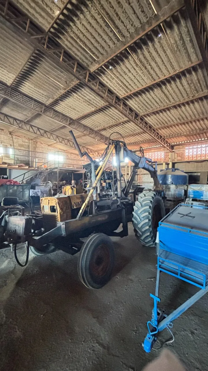 "trator com concha" - Tratores e máquinas agrícolas no Brasil