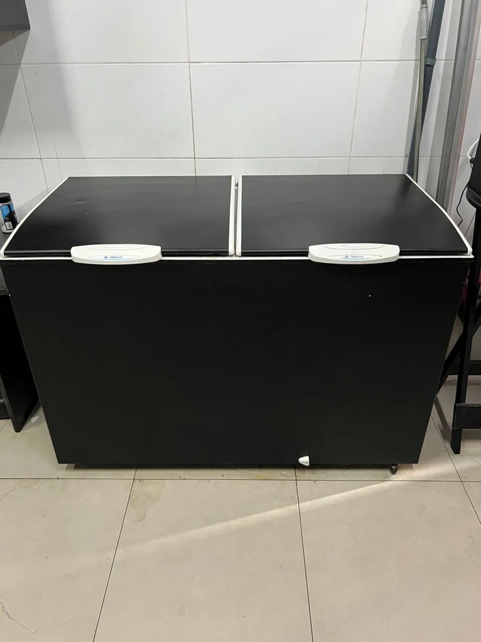 Vendo frizer 3 portas e 2 portar - Geladeiras e Freezers - Nova ...