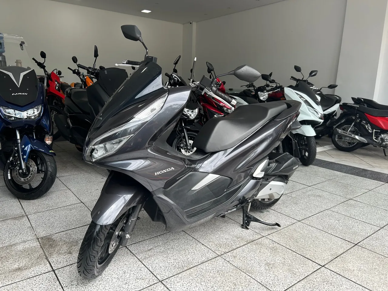 Motos HONDA PCX 2022 no Brasil