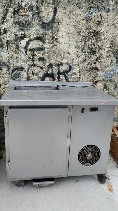 Bancada de inox refrigerada um porta - Geladeiras e Freezers - Campo ...