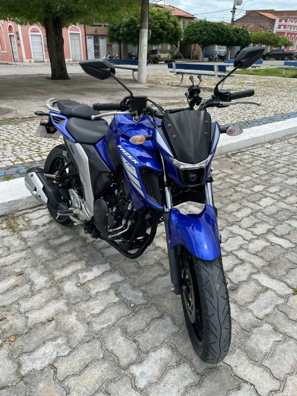 Motos YAMAHA FAZER 2023 no Brasil