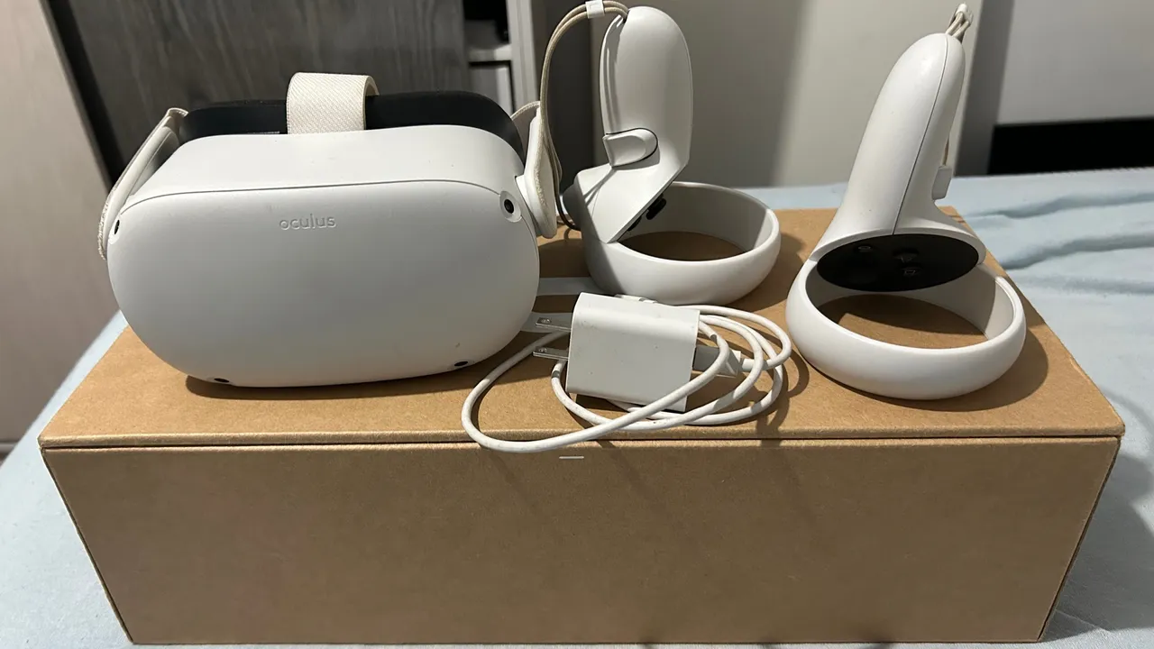 "oculus quest 1" - Consoles de Vídeo Game no Brasil