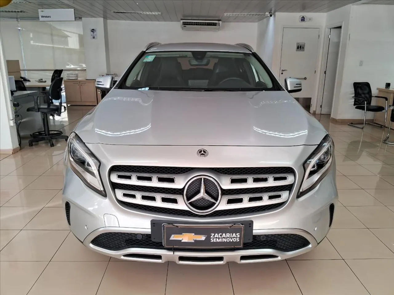 MERCEDES-BENZ GLA-200 2020 Usados e Novos